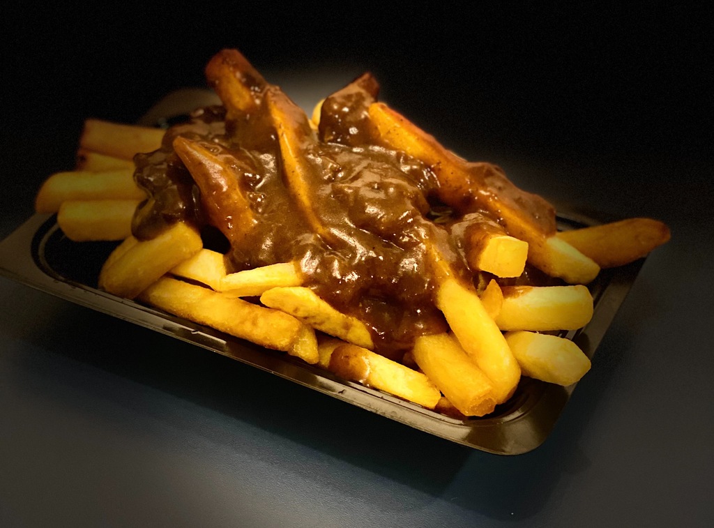 Grote Friet Stoofvlees - Cafetaria Bienvenue